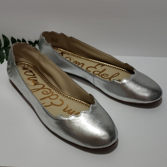 Sam Edelman | Shoes | Sam Edelman Fennegan Silver Metallic Flats 65 Euc ...